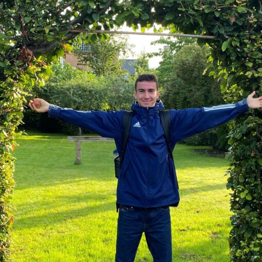 Walk and talk with a new local sponsor, Jesper and Carlo Lorentzen ...